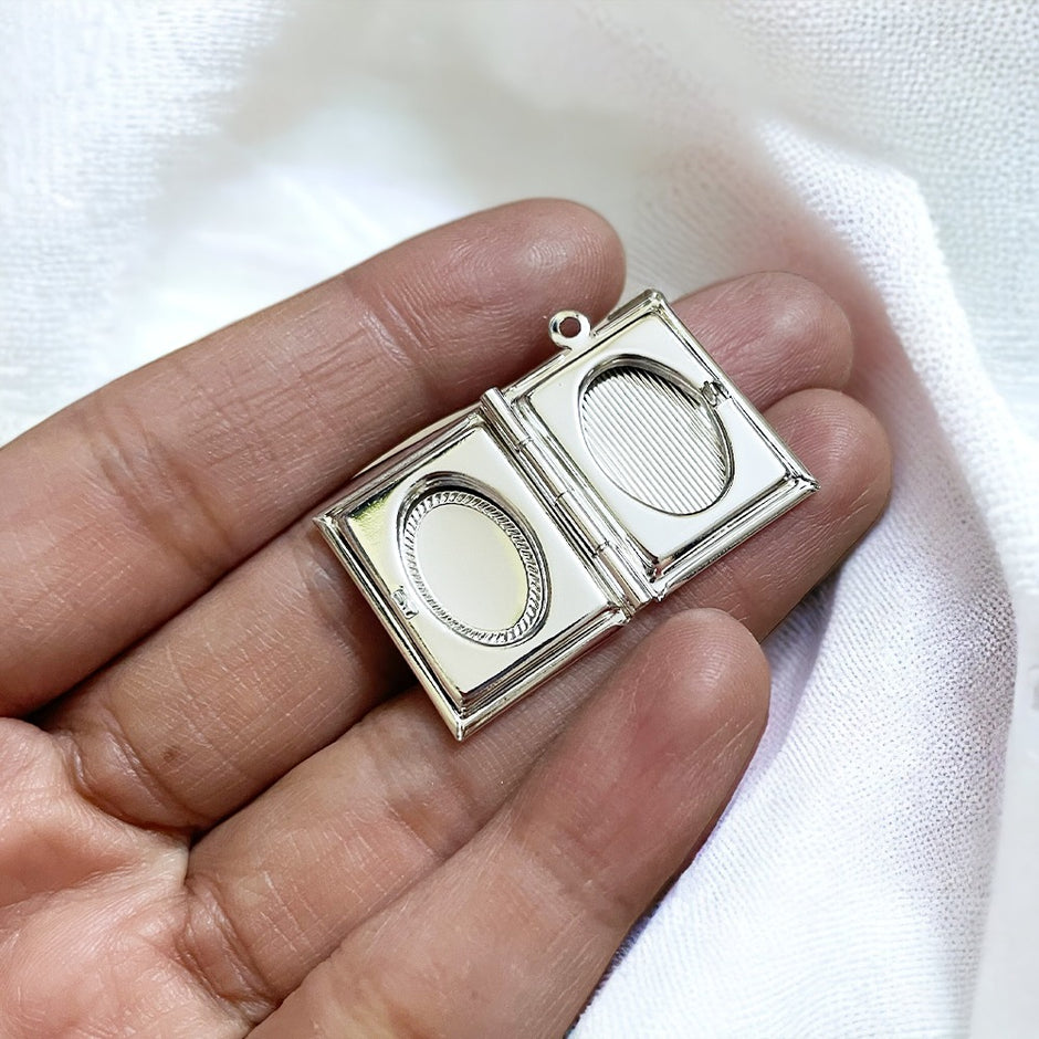 Lockets